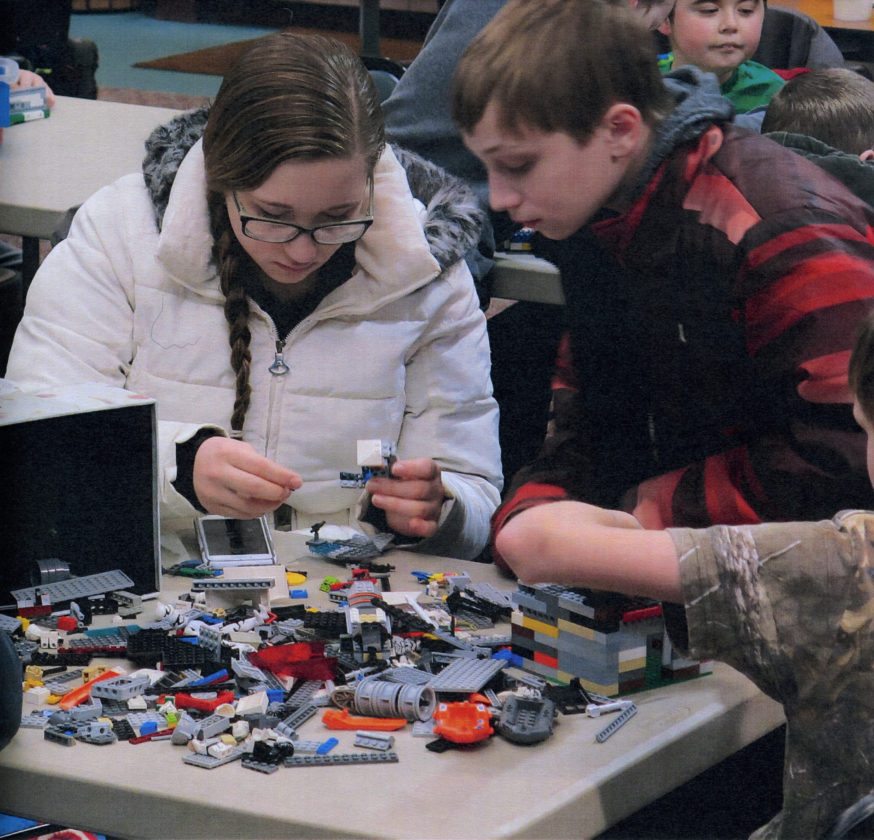 LEGO Club sparks creativity in Escanaba | News, Sports, Jobs - Daily Press